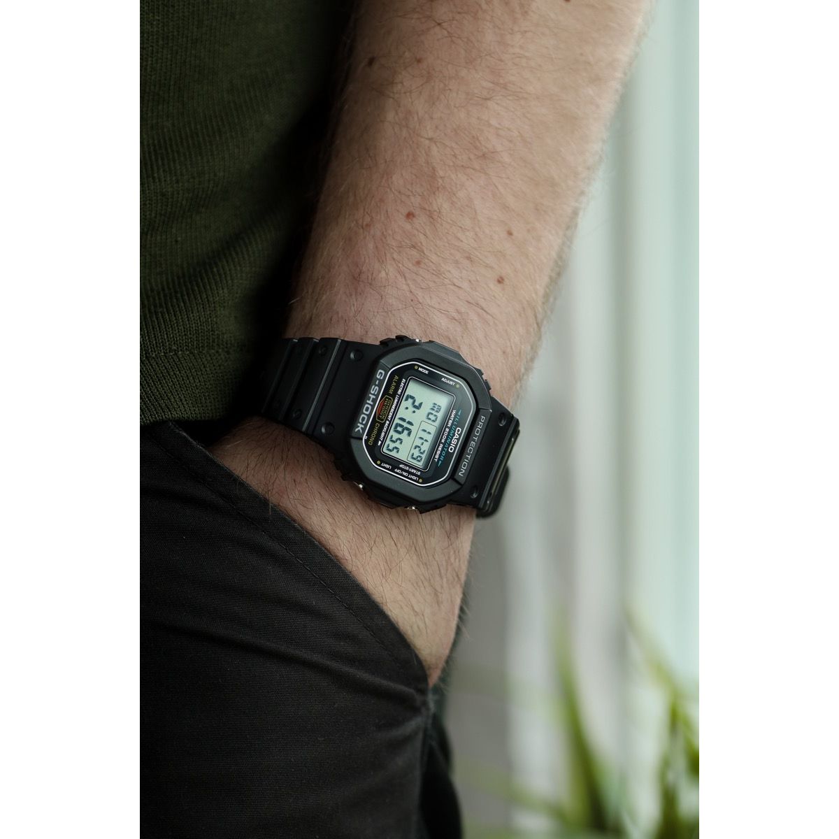 Casio G-Shock DW-5600E-1V - klockmagasinet.com