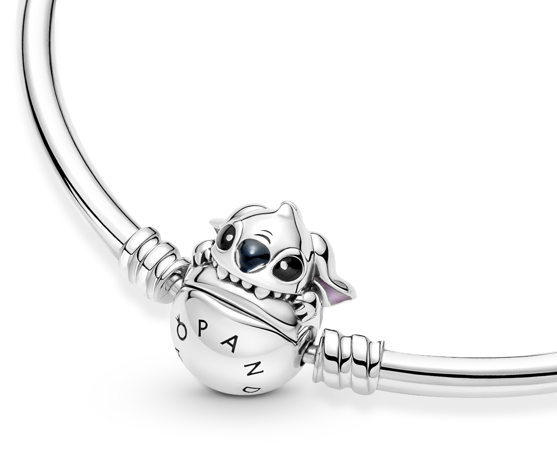 Pandora Disney x Pandora Stitch Biting Clasp armband 591683C01 ...